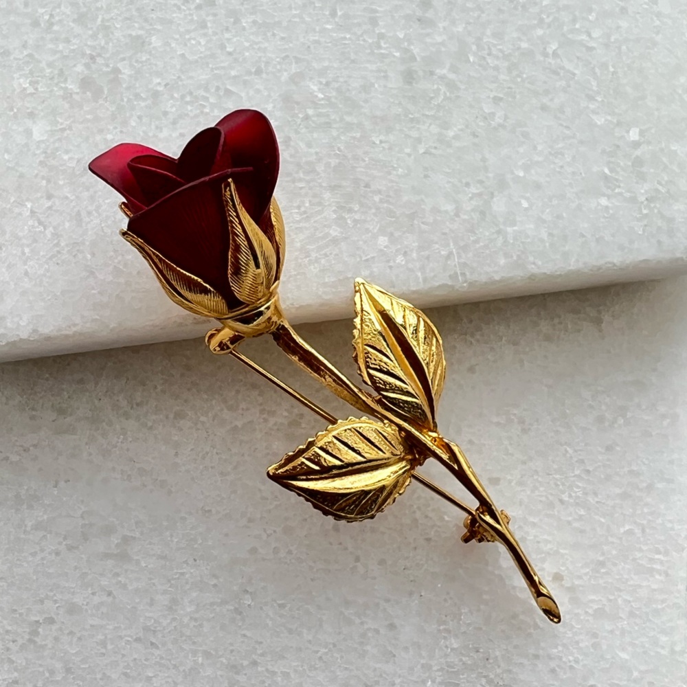 Vintage Giovanni Red & Gold Rose Pin - Gem